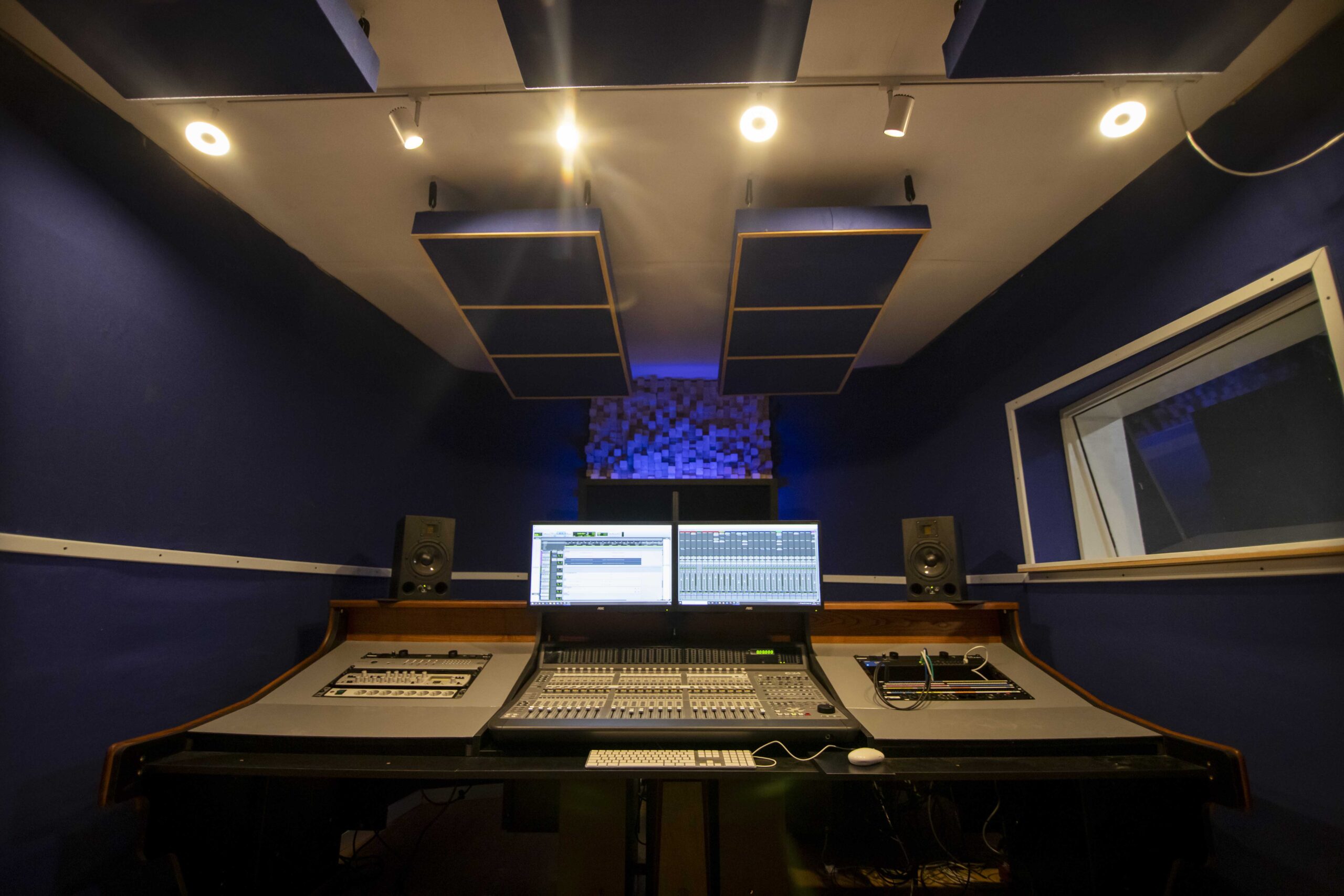Remote Podcast Mixing & Production - DB Professional